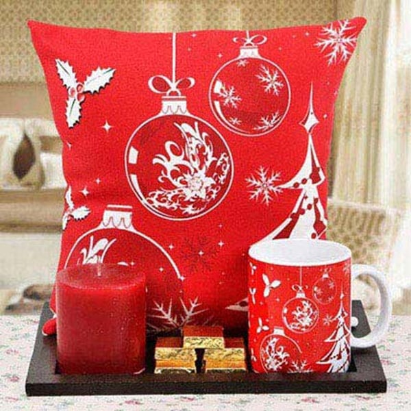 اشترِ Assorted Gift Set -Red On Plate عبر الإنترنت في الإمارات العربية ...